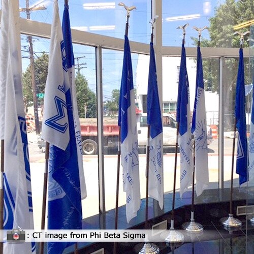 Jointed Oak Mounting Flagpole Set | Carrot-Top Flags