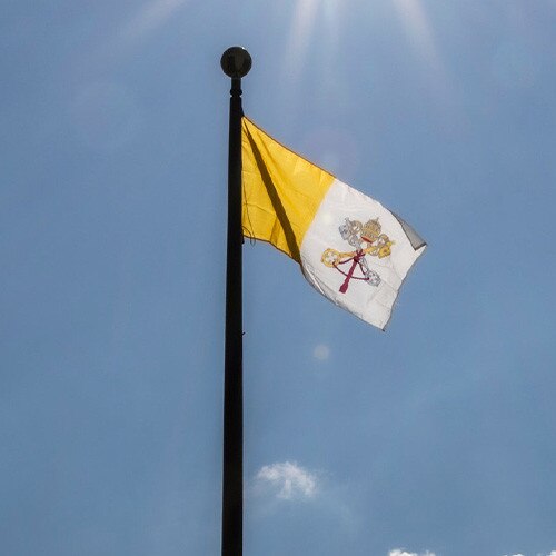 Outdoor Catholic Flag | Carrot-Top Flags